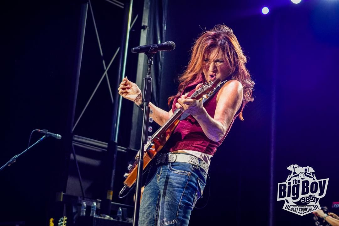 Photos: Jo Dee Messina, Clare Dunn cap Logan County Fair & Rodeo ...