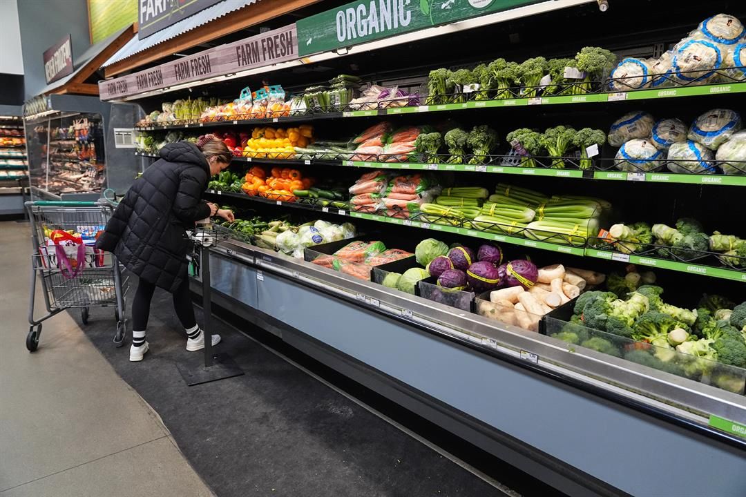States scramble to send full SNAP food benefits to millions of people ...